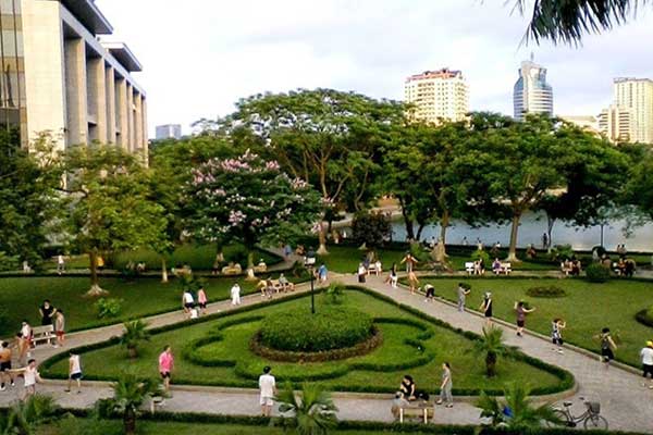 Discover 10 Most Beautiful Parks in Hanoi - Cruise Halong Bay